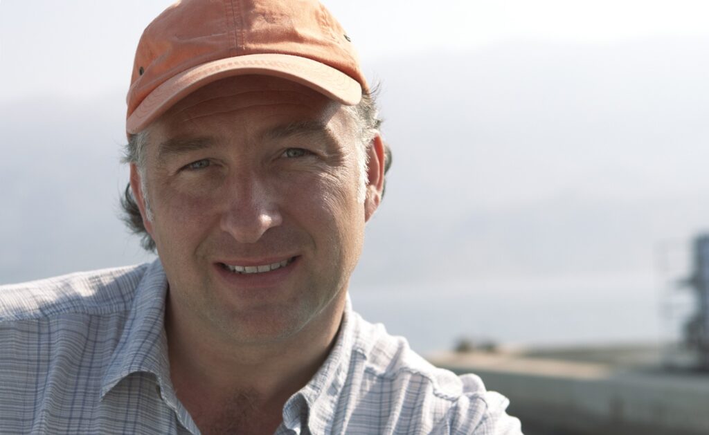 Stuart Hamilton - Bio - Rockenfeller & Goebels 📷